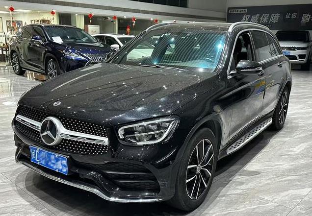8万公里奔驰GLC260，21.5万超值入手，豪华SUV竟能如此省钱？_新闻看看
