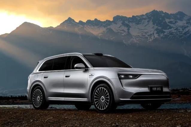 问界M8预订破12万，30万平替BBA，4月上市能火吗？_新闻看看