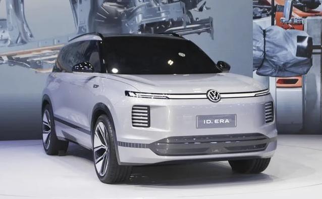 ID.ERA惊艳亮相车展，大众首款增程式SUV，能火遍全国吗？_新闻看看