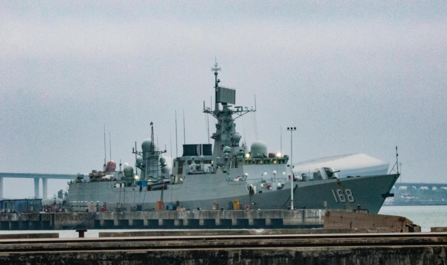 解放军还在魔改“过气网红”，054A造40条，054B已开工，还不够？_军事频道_中华网